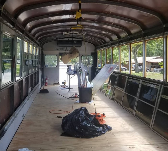 Couple purchased an old school bus and turned it into a cozy, new home