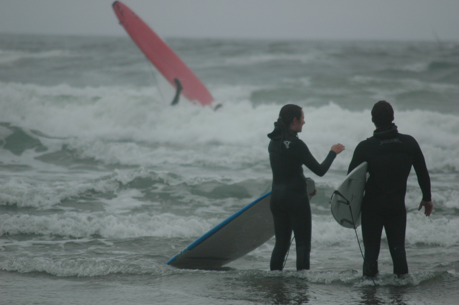 35 Photos That Get Really Funny When You Zoom In