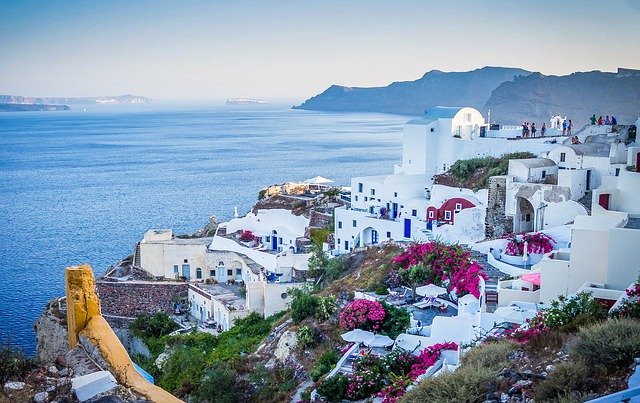 50 of the most beautiful cities in the world that everyone should have ...