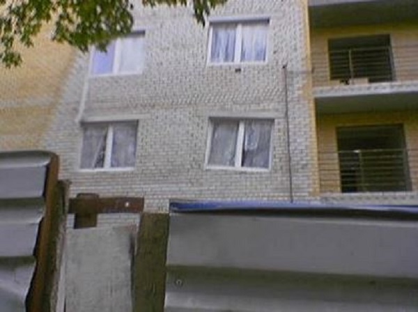 61 Home Renovations So Bad They Defy Logic