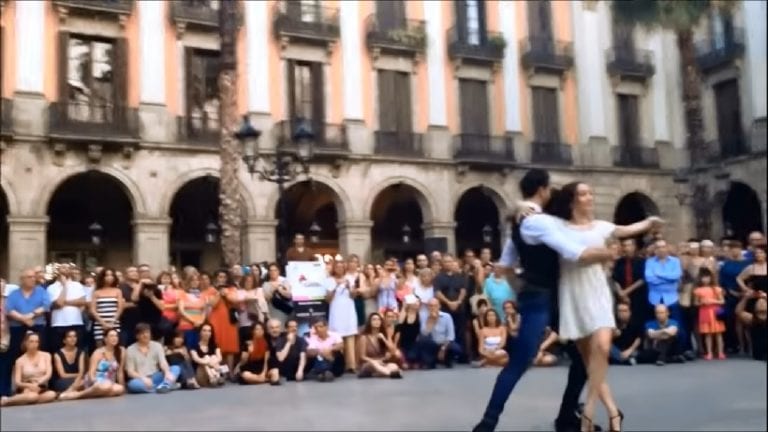 Couple wows the crowd with sensual tango routine