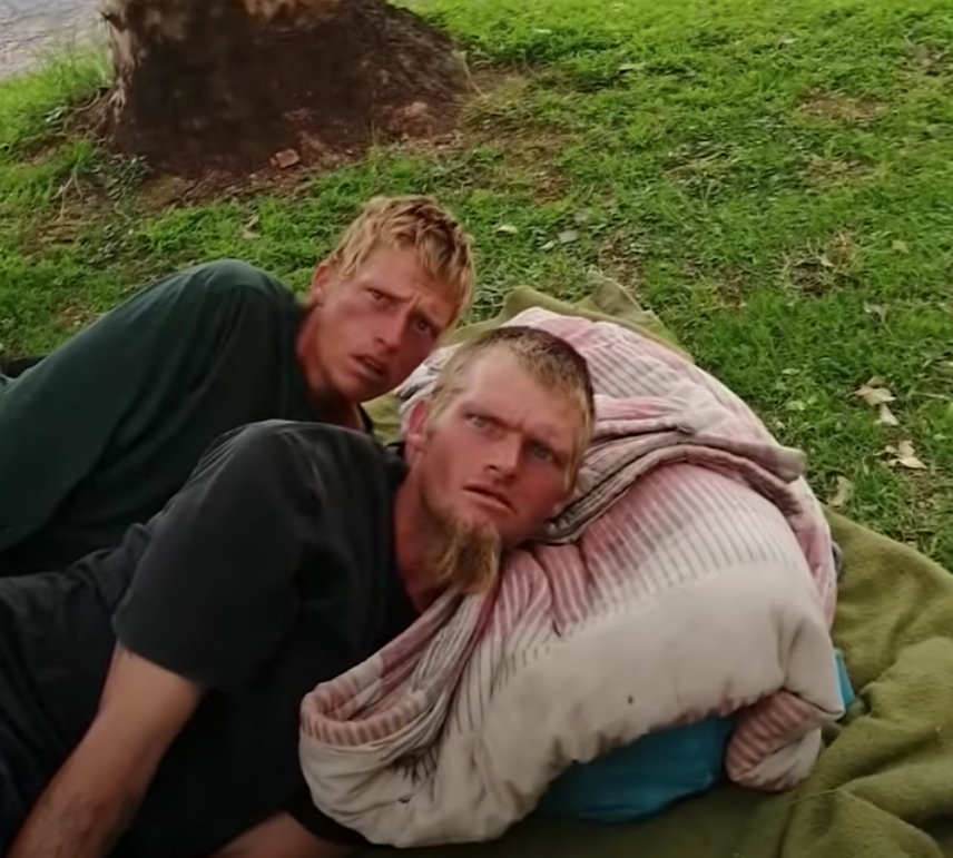 Man asking for directions buys feast for helpful homeless brothers