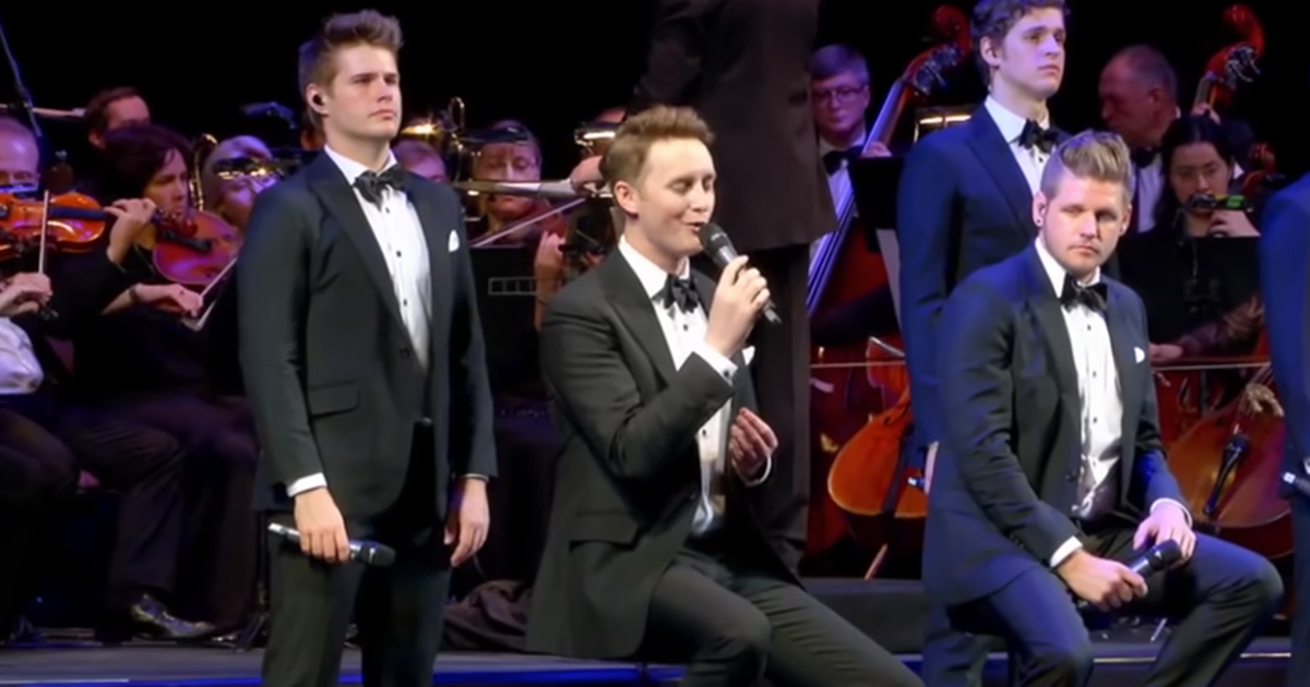 10 Talented men sing majestic ‘Hallelujah’