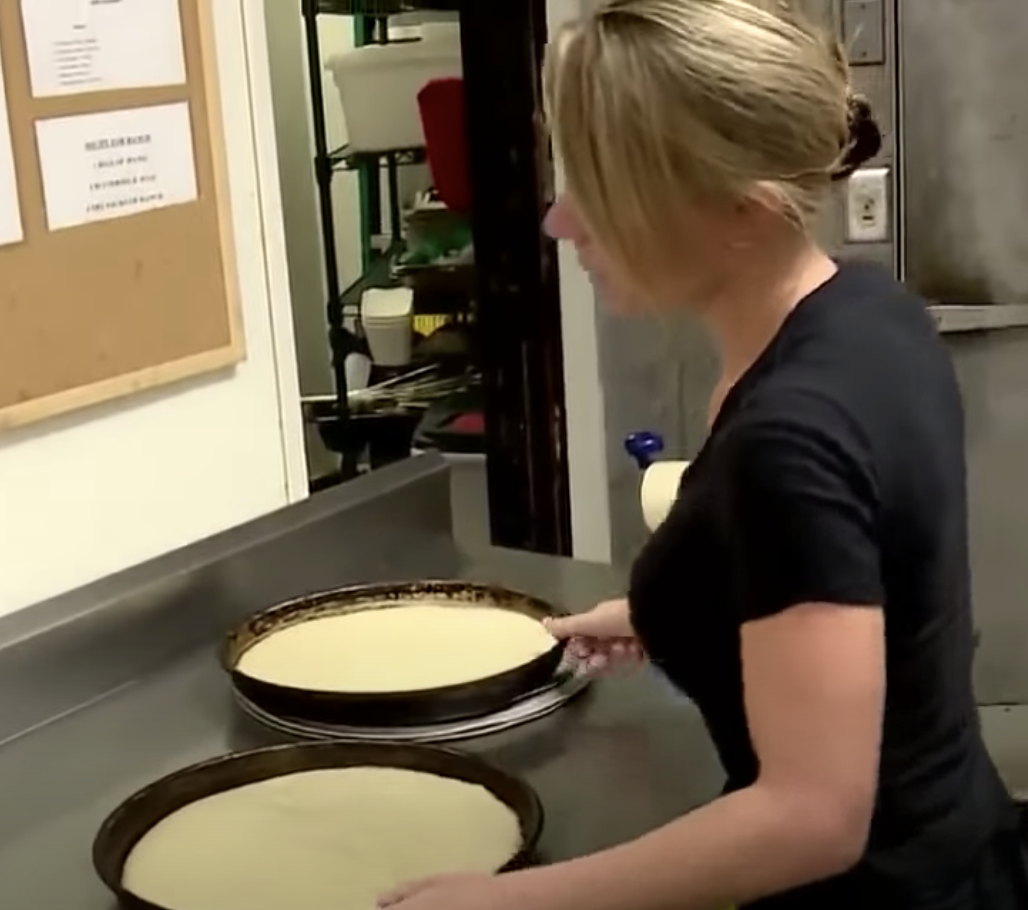 Customer Wants Sign On Door Warning Of Special Needs Employee