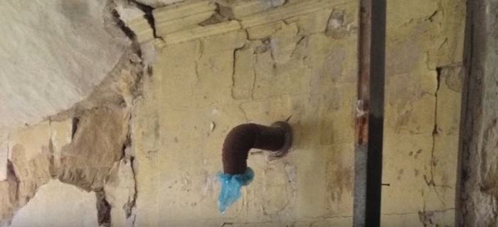 Couple gives a tour of cave they transformed into a home