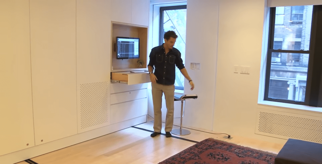 Man gets 1100 square feet out of 420 square foot New York apartment ...