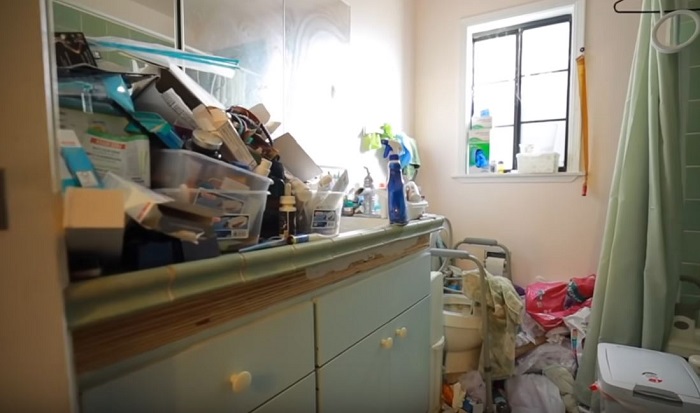 Tenant with a hoarding problem destroys home and guy buys it before ...