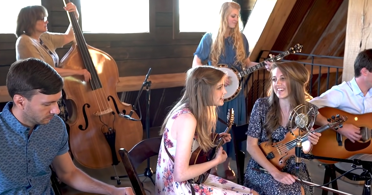 Family band goes viral with bluegrass cover of ‘Country Roads’