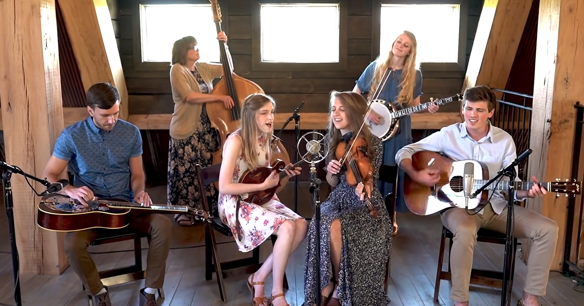 Family band goes viral with bluegrass cover of ‘Country Roads’