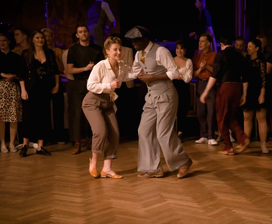 Swing teachers show students how it’s done