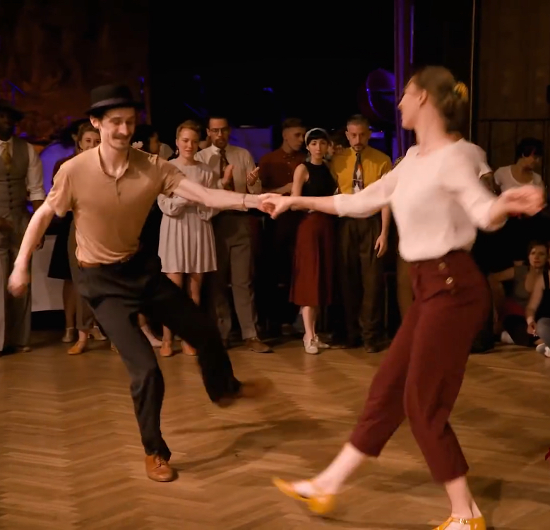 Swing teachers show students how it’s done