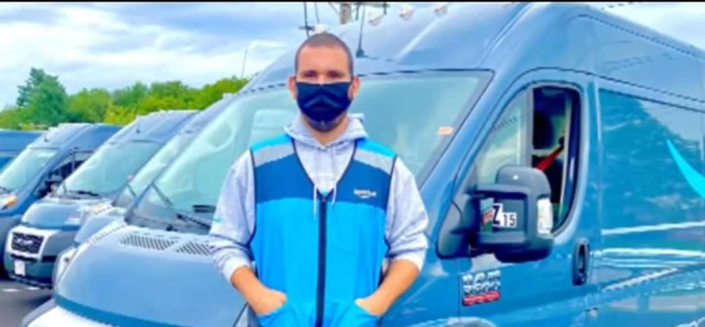 Amazon driver makes wrong turn during his shift but ends up saving a ...