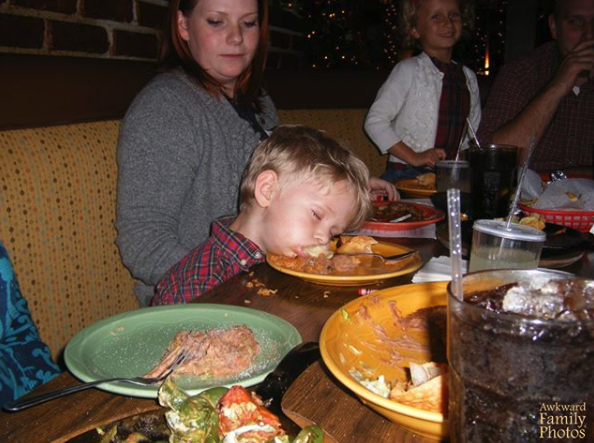 40 Tricky family situations that needed to be photographed