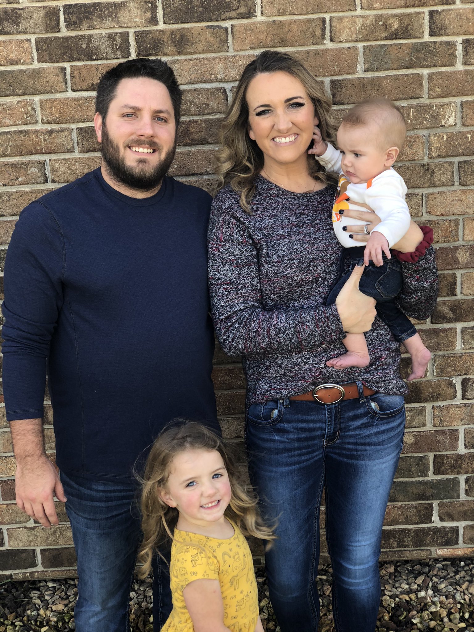 14 Tall Women Showing Off Their Shorter Husbands