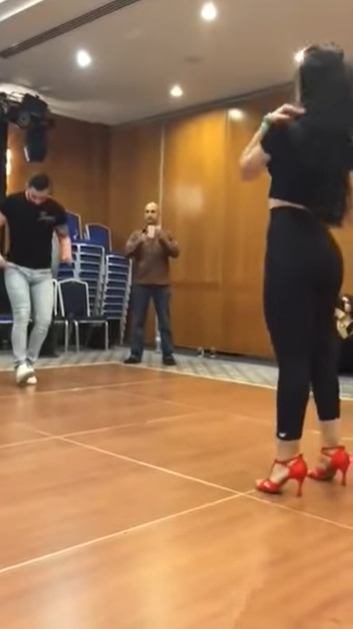 Couple’s sensual dance is hard to look away from
