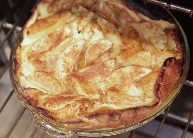 Mom’s Delicious Apple Puffed Pancake Recipe
