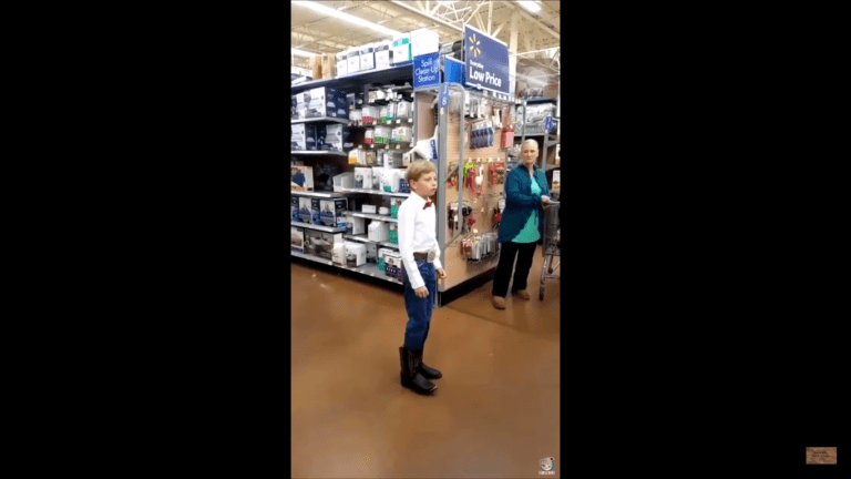 Kid at Walmart steals 75 million hearts with his yodeling