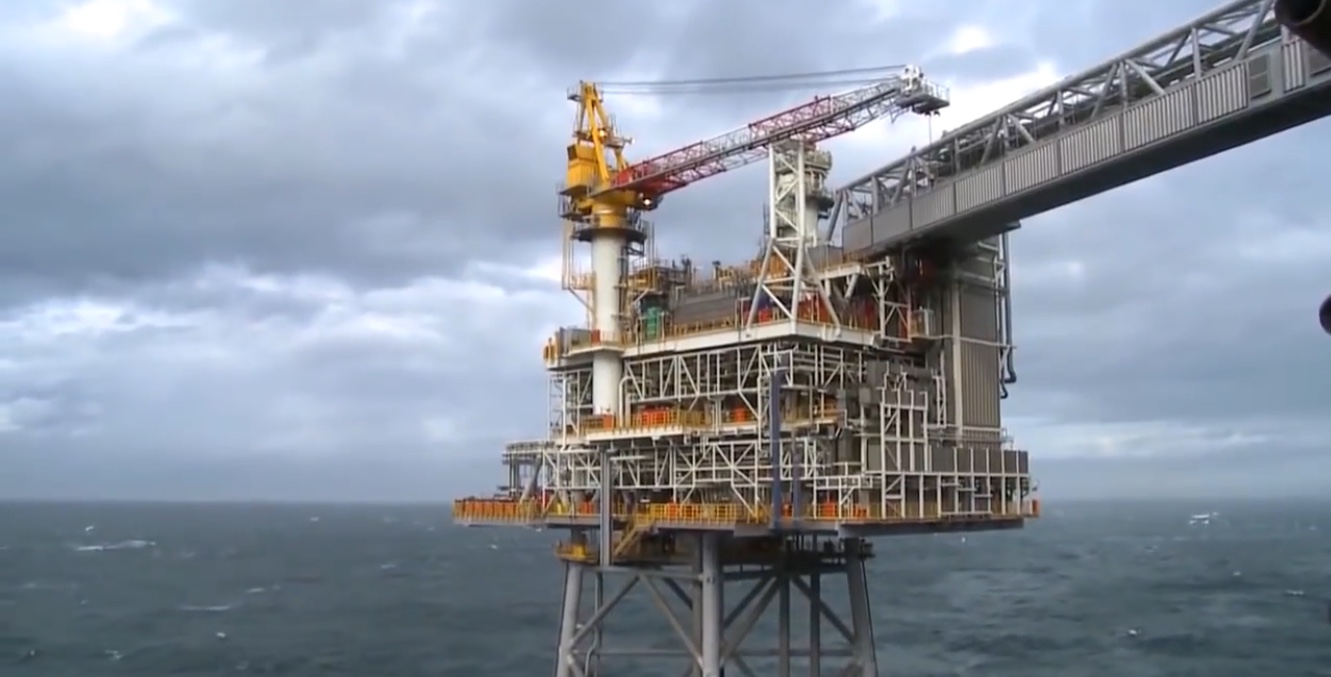 People prove their job is more difficult than yours in 30 photos