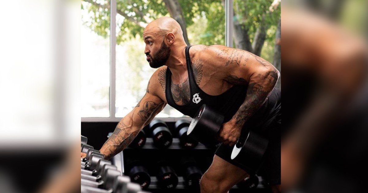 600-pound man loses all the weight starting with walks to Walmart