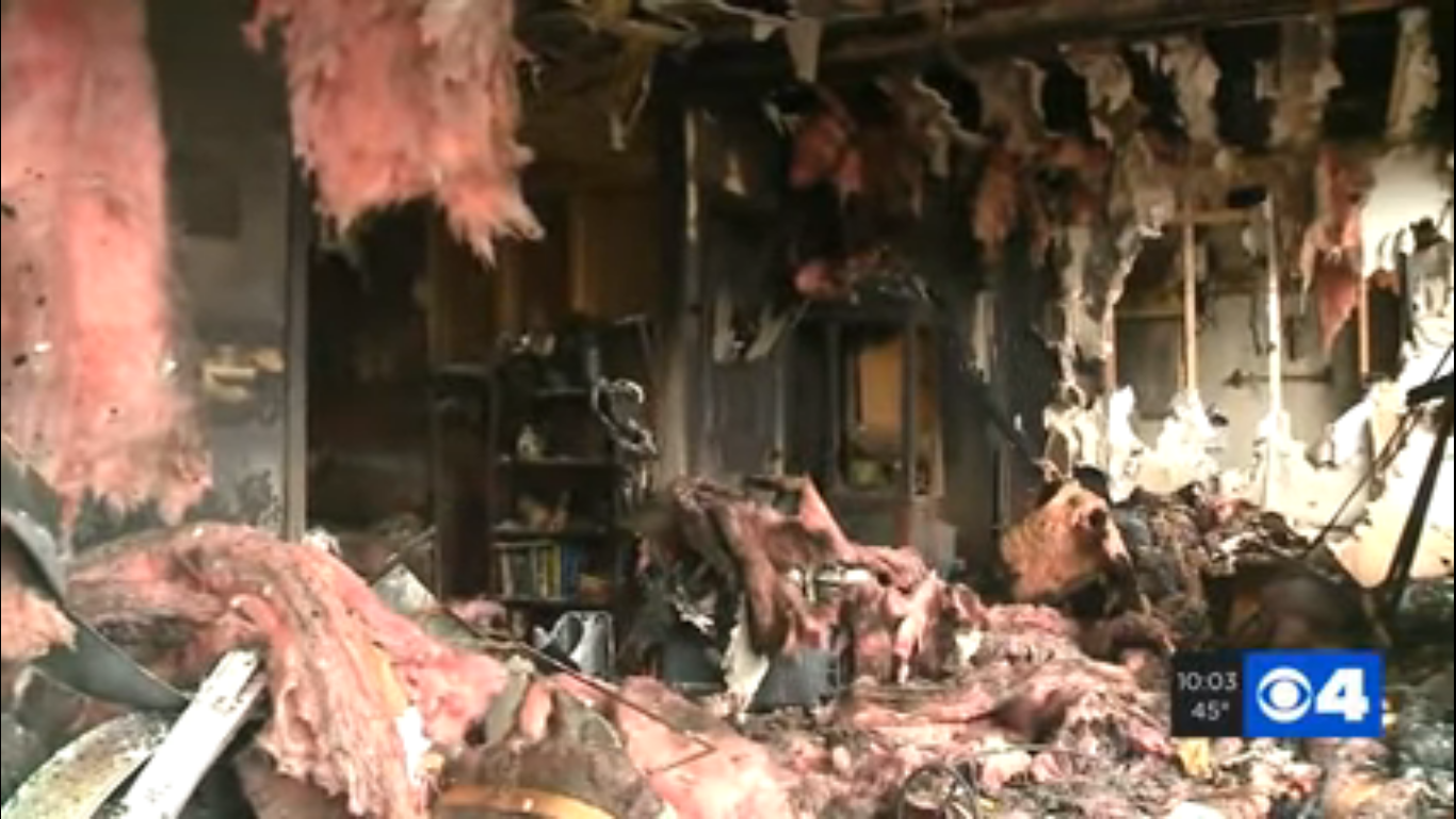 Veteran, age 70, runs into burning home to save his neighbors