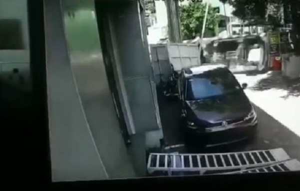 50 Photos Of Drivers Whose Decisions Defy All Logic