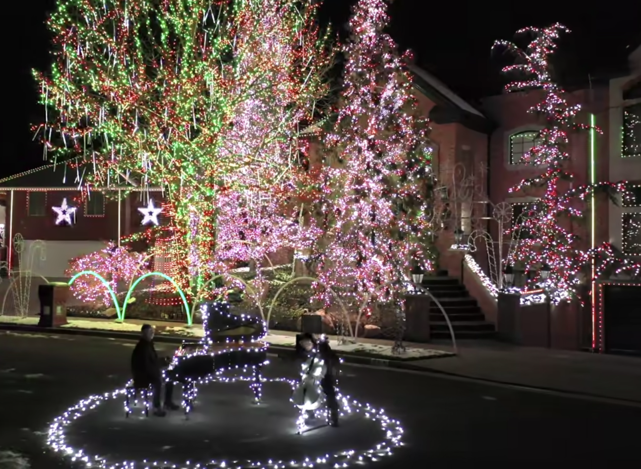 Piano Guys 739k Light Show For Christmas Is Beautiful Beyond Description
