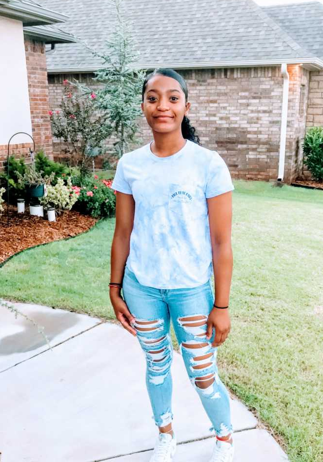 Teen gives up on ever getting adopted then couple bring her to their home