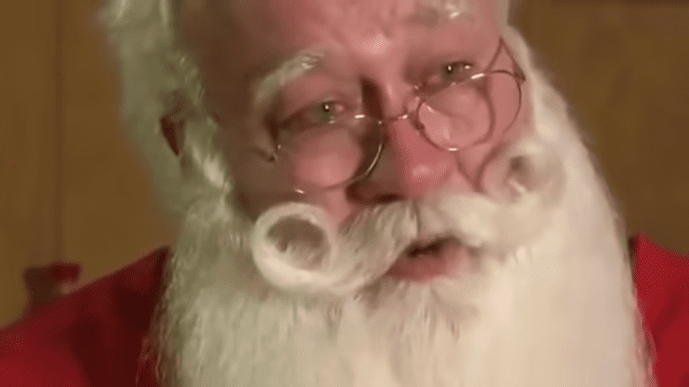 Santa Claus tearfully recalls moment terminally ill boy dies in his arms