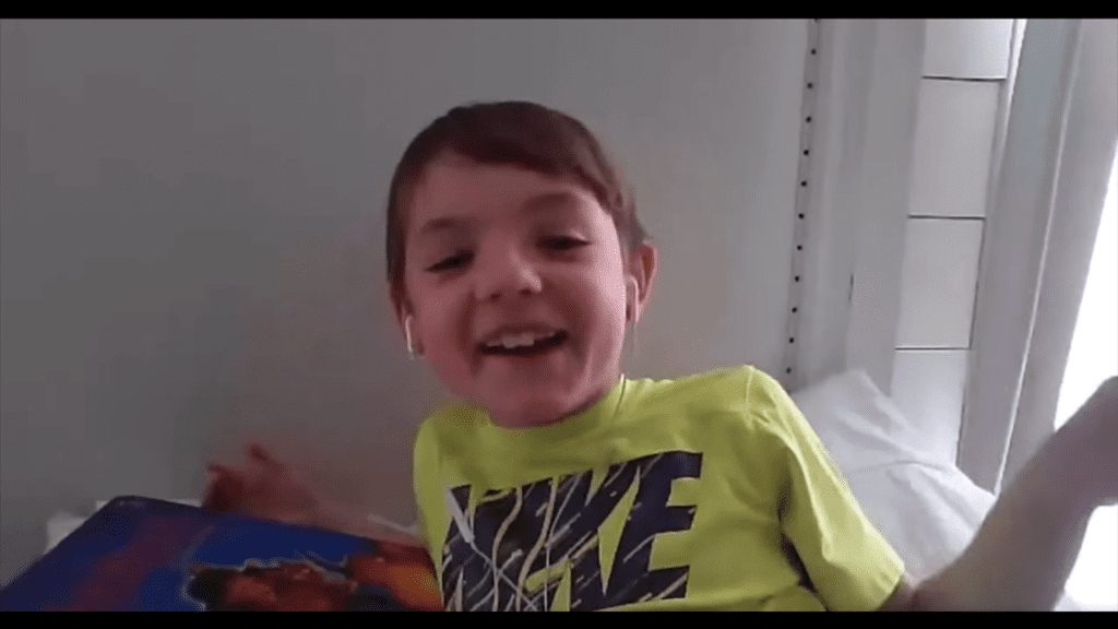 Teacher ‘farts’ during zoom class and kids hold nothing back with their ...