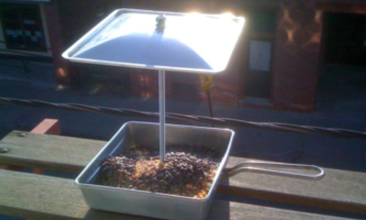 55 Clever ways to repurpose old baking pans