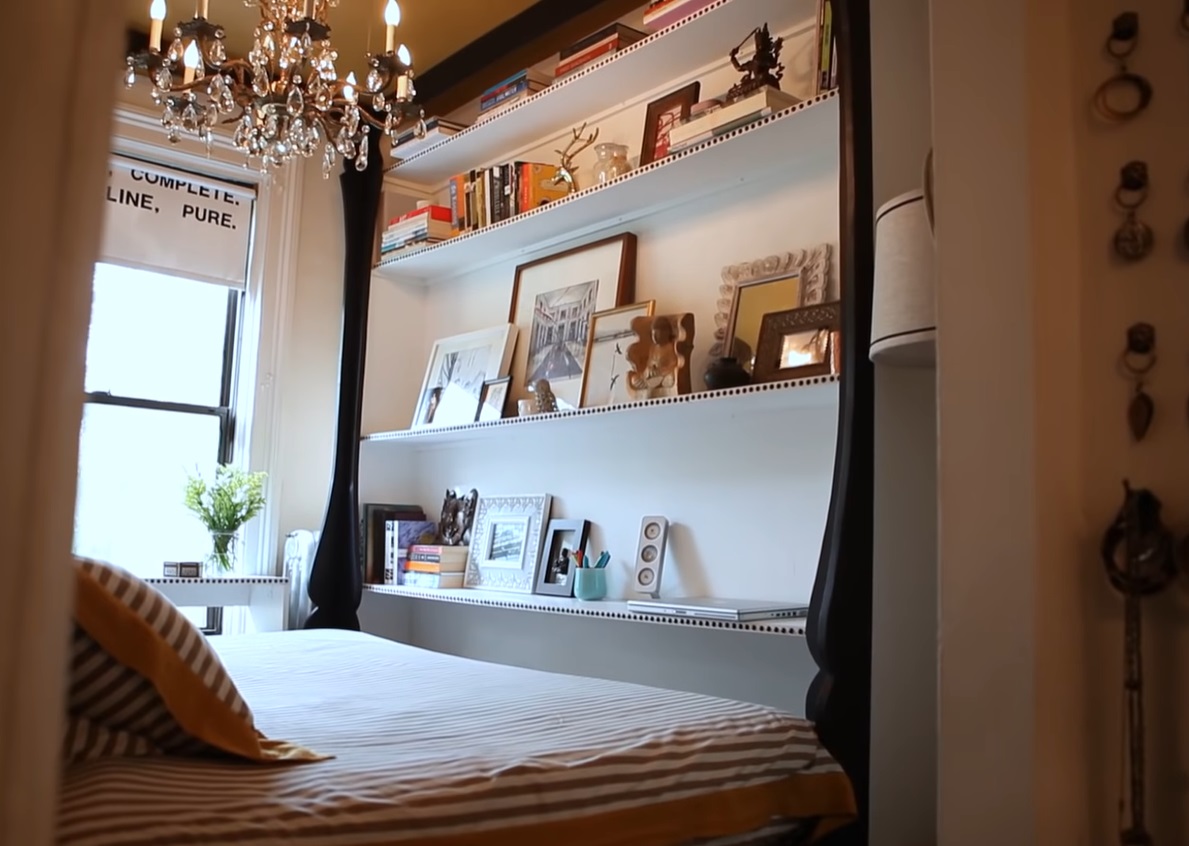 Woman gives a look inside her 78 square-foot bedroom in Brooklyn