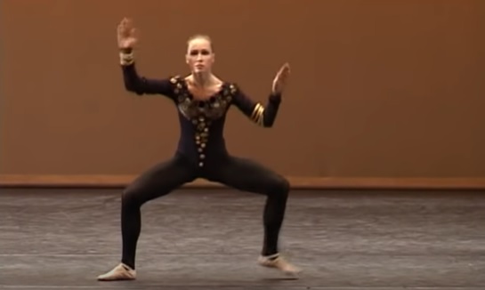 Ballerina's mesmerizing and haunting 'spider dance' has 14M views