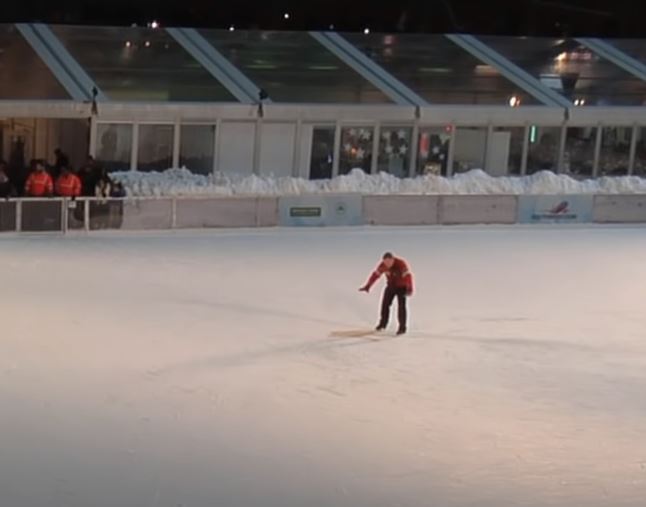 Bystanders laugh at 'worst ice skaters' in the rink until he busts out ...