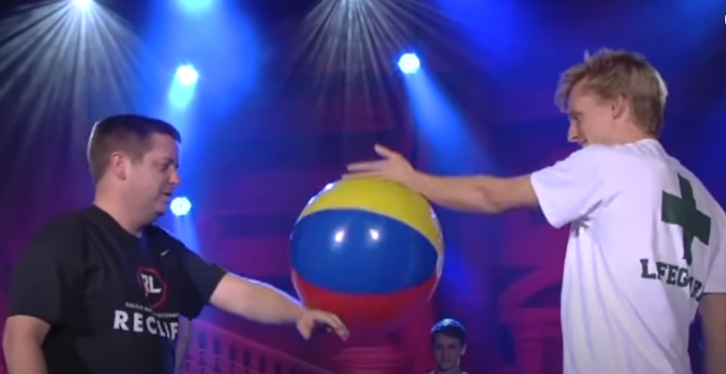 Teen boys' "beach ball ballet" performance taken to hilarious level