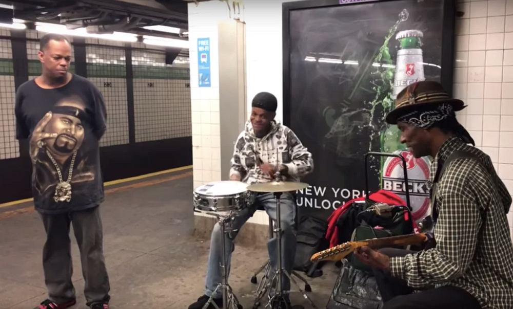 Busker's immaculate rendition of “Unchained Melody” fills subway with beautiful music