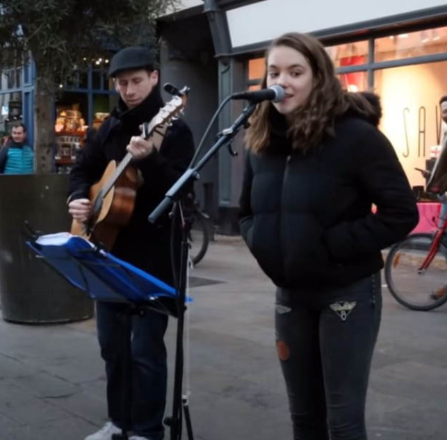 Busker Sings “Perfect” Until Young Man Steals Show Singing In Italian