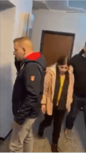 Everyone should know this international sign for 'help me'