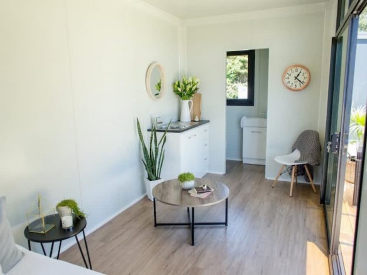 “Granny pod” housing units let aging parents live in the backyard ...