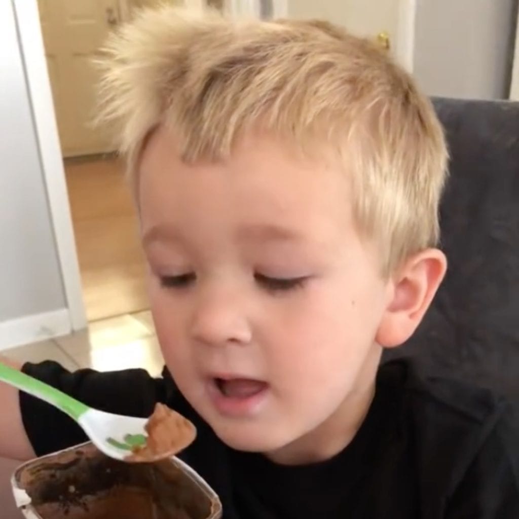 Little girl’s curiosity leads to her first taste of wasabi