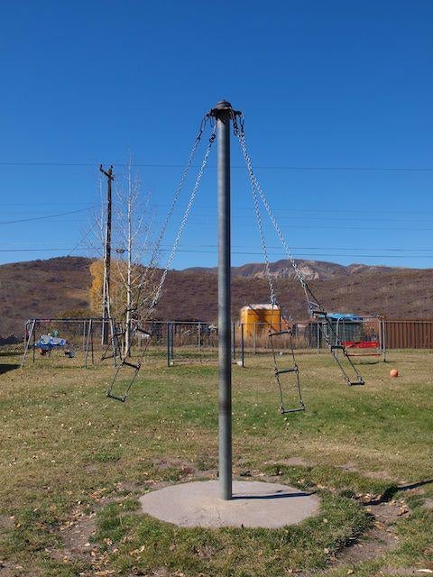 60 old-school playground photos that made us wonder how we survived ...