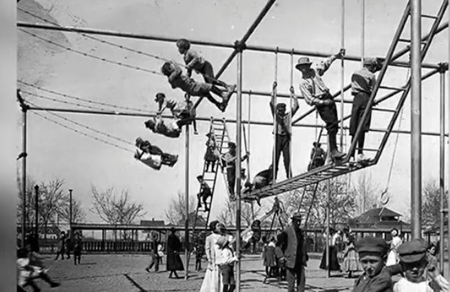 60 old-school playground photos that made us wonder how we survived ...