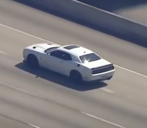 Dodge challenger goes so fast in high-speed chase that even news ...
