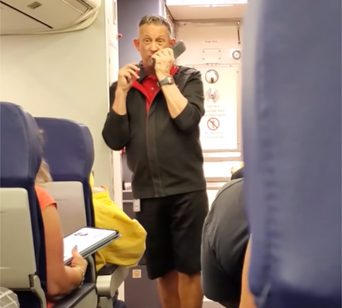 Flight attendant gives passengers a belly laugh with hilarious pre ...