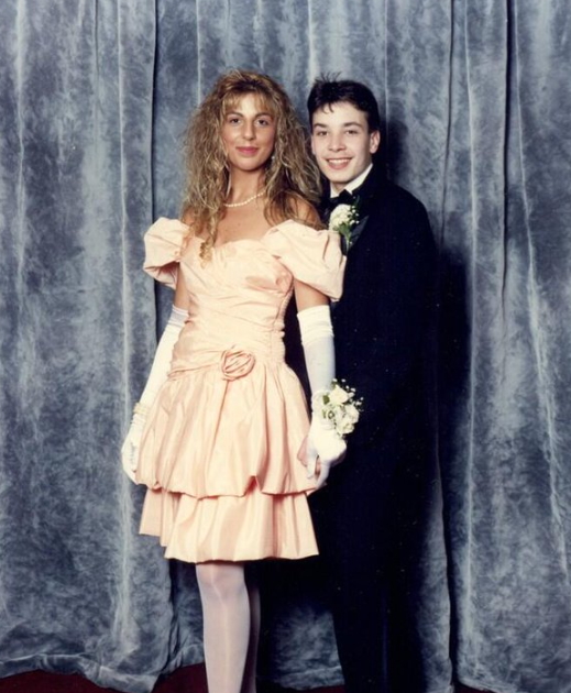 40+ of the most awkward celebrity prom photos ever