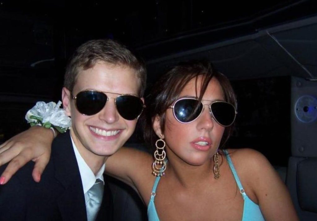 40+ of the most awkward celebrity prom photos ever