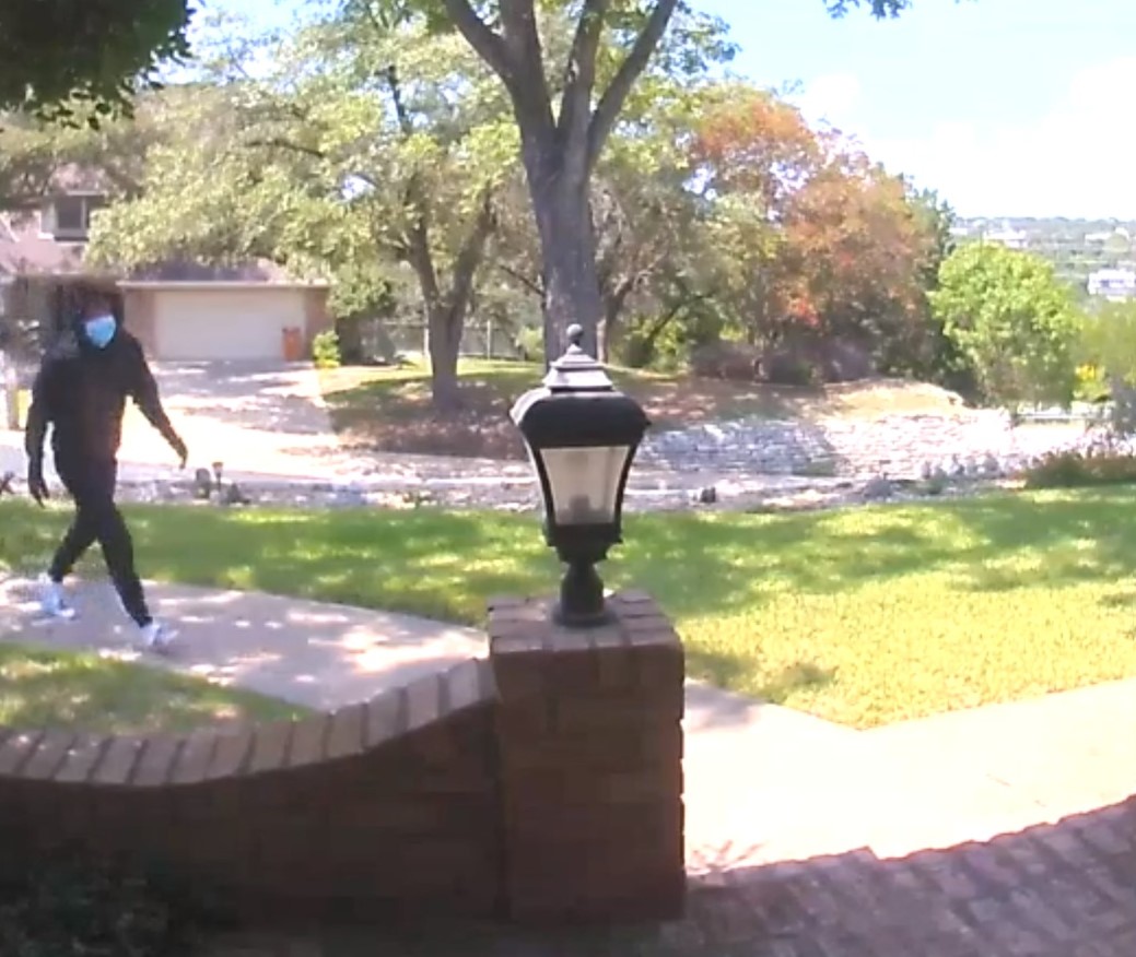 People are on the lookout for new ‘jugging’ trend at ATMs and grocery ...