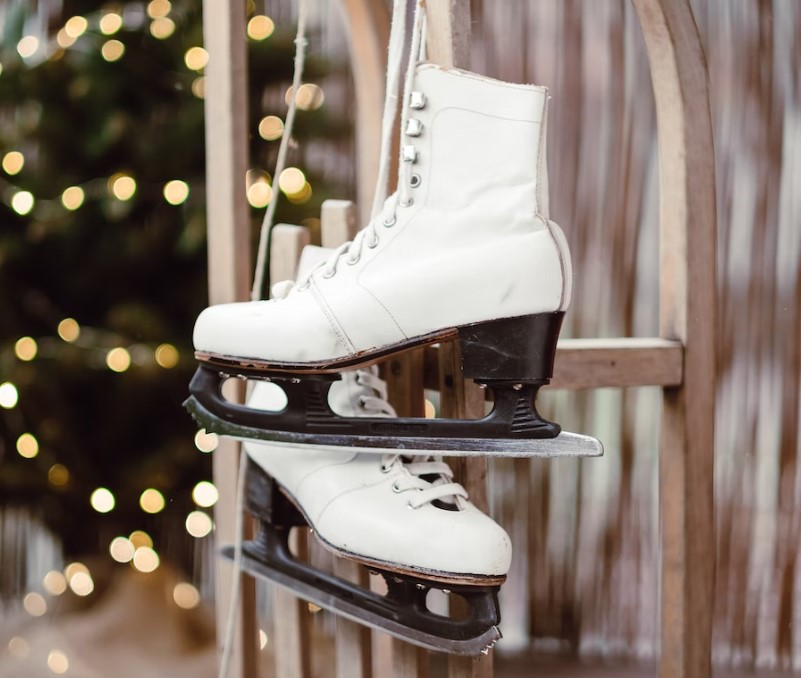 Young ice skater grabs hearts with soul-stirring ‘Hallelujah’ performance