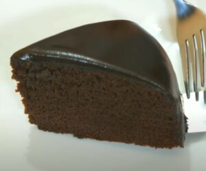 Woman’s no-oven recipe for mouthwatering chocolate cake earns 20M views