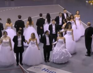 Dozens of high schoolers perform enchanting dance to ‘Perfect’