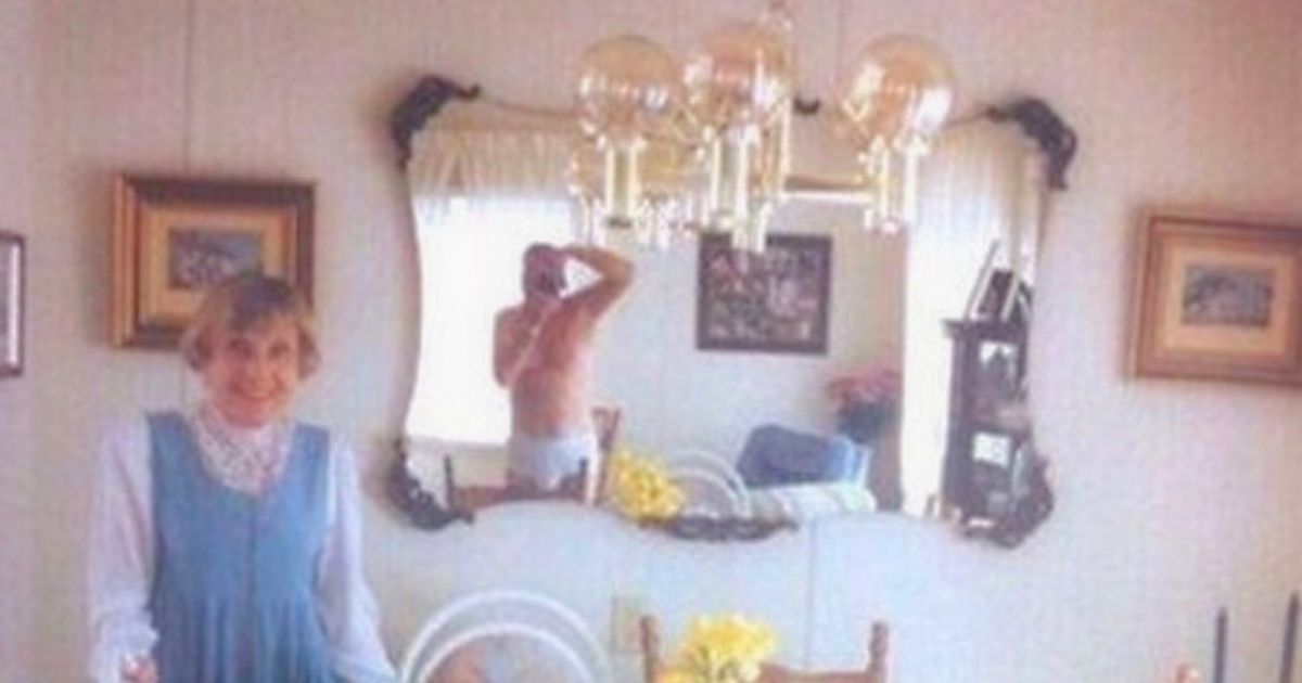 40 of the most hilariously awkward family photos we could find